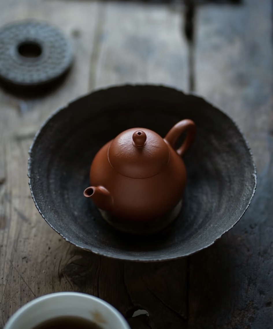 Discovering the Charm of Yixing Zisha Teapots - FONG'S TEA