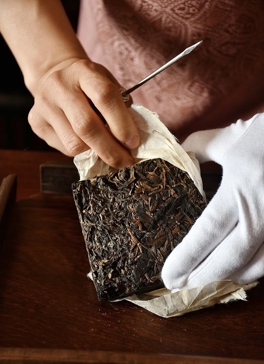 Exploring the Complex Taste Profiles of Aged Raw Pu Erh - FONG'S TEA